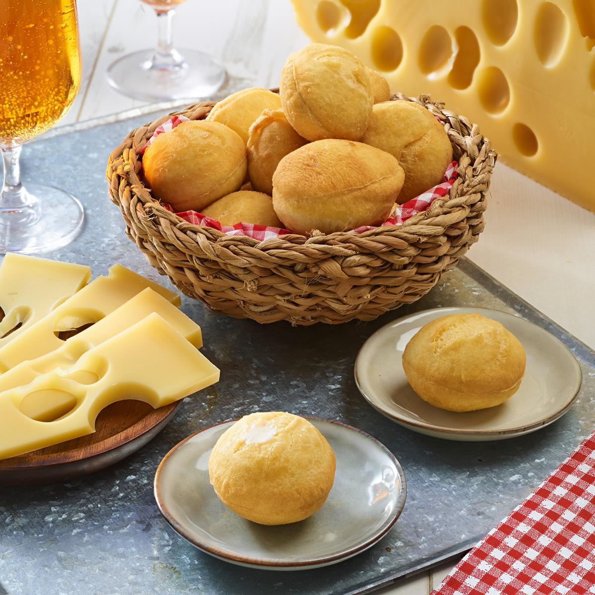 Beignets farcis à l’Emmental de Savoie et piment doux